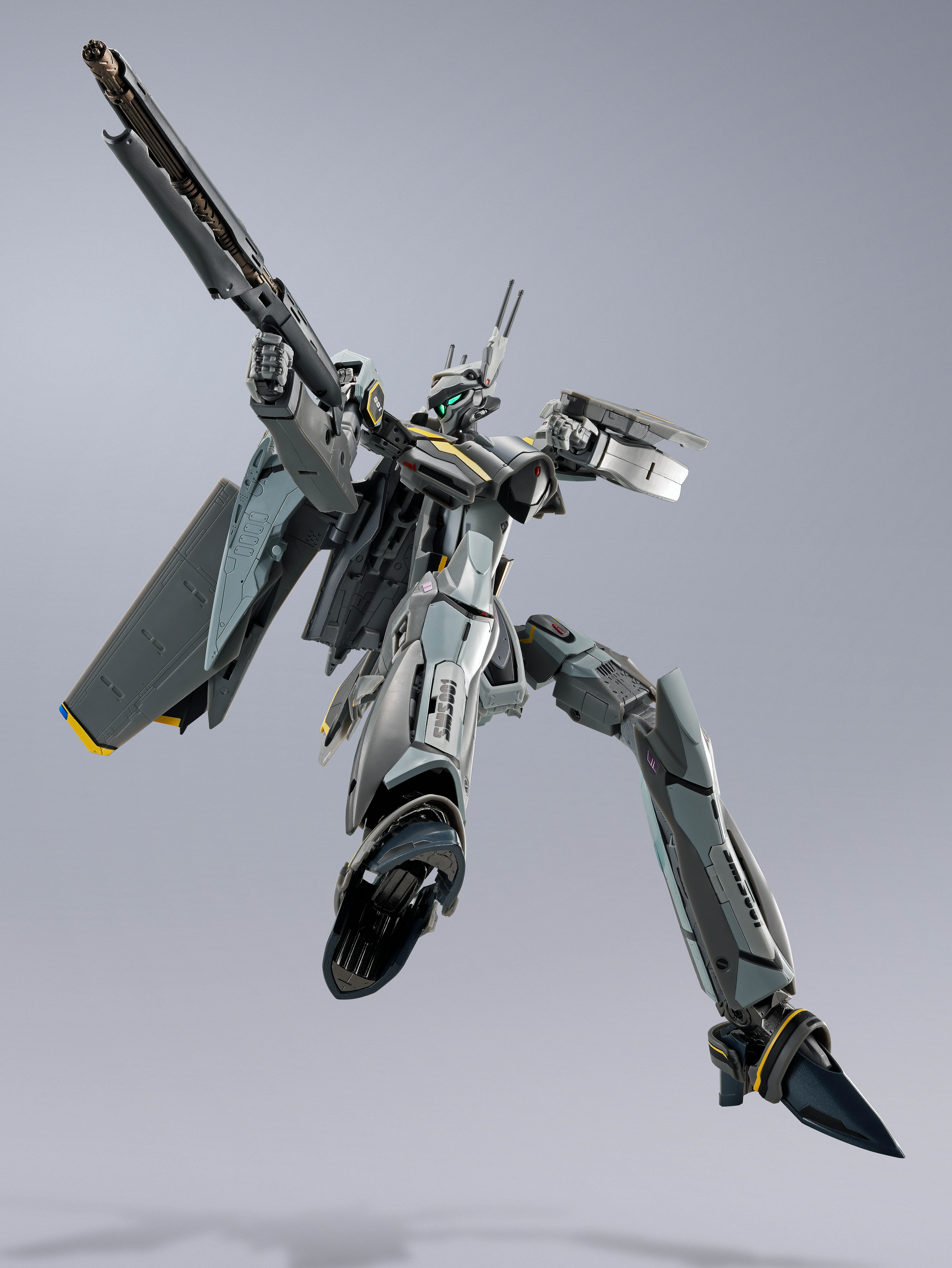 BANDAI Tamashii DX CHOGOKIN VF-25S ARMORED MESSIAH VALKYRIE(OZMA・LEE U ...